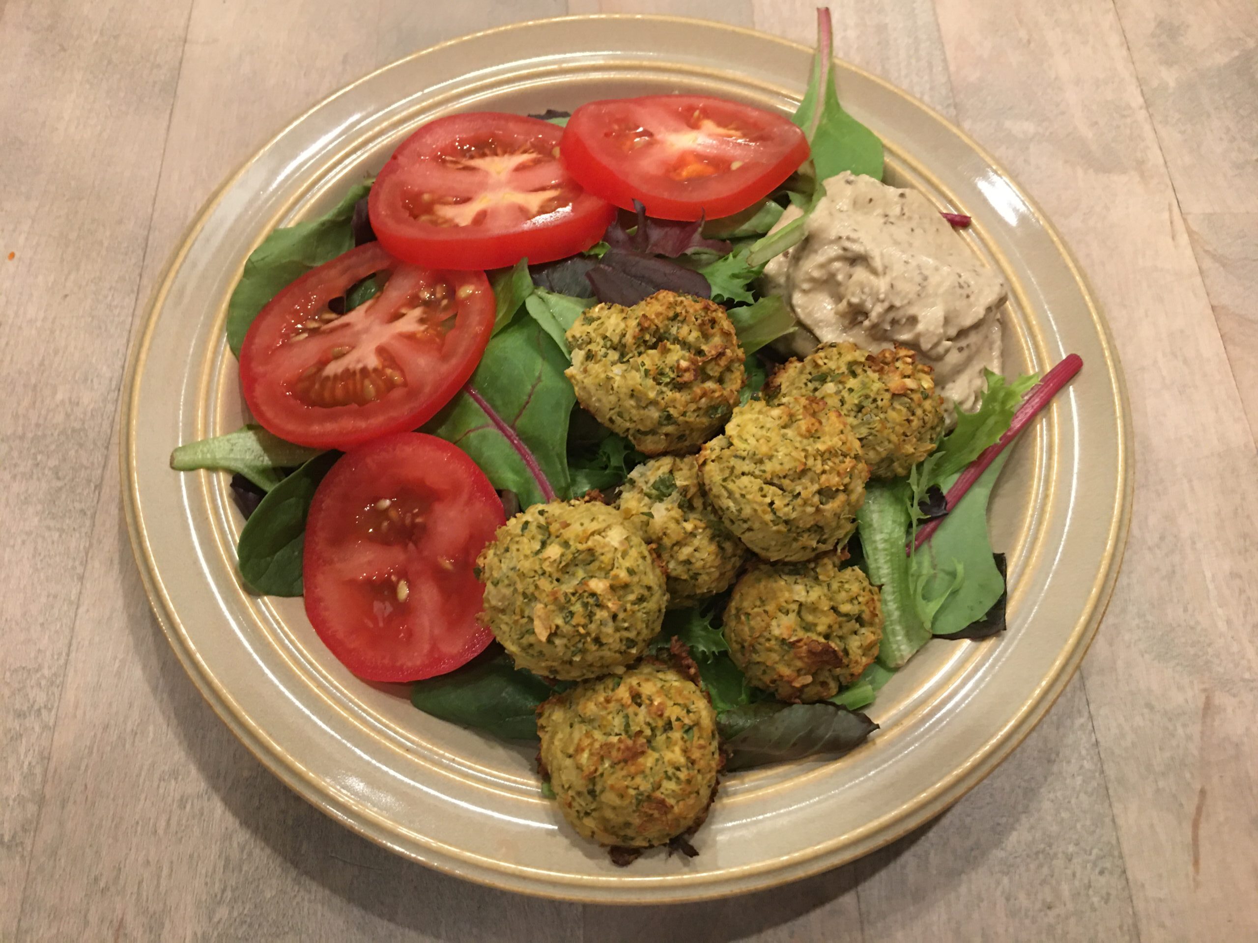 Falafel & Cilantro Hummus Salad – Family Plates